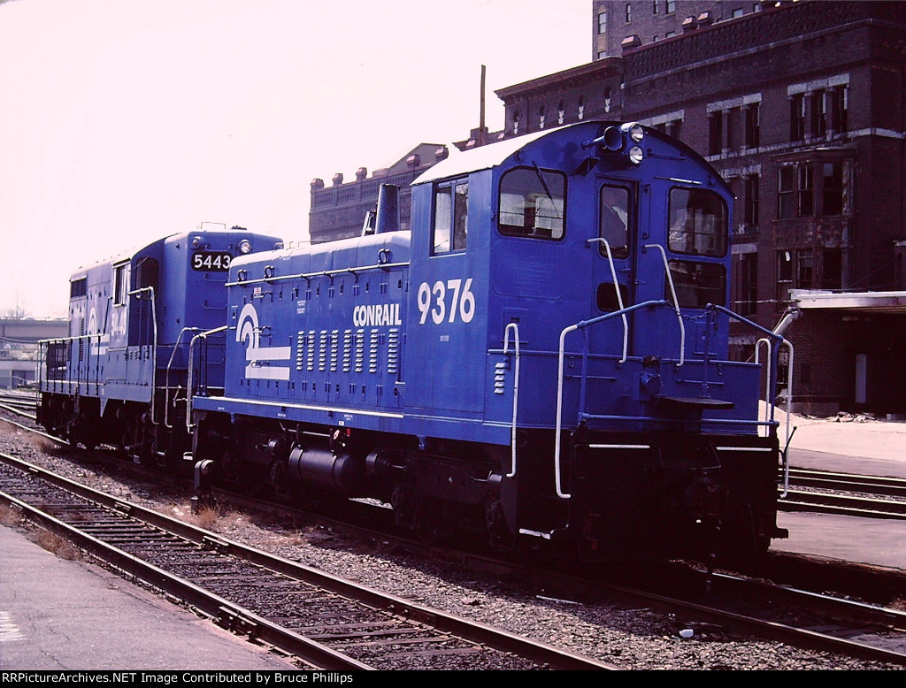 CR 9376 SW1200 and CR 5443 GP8 rebuild